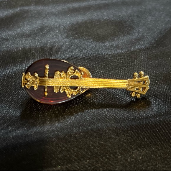 Avon | Jewelry | Euc Vintage Avon Mandolin Lapel Pin Guitar Musical ...